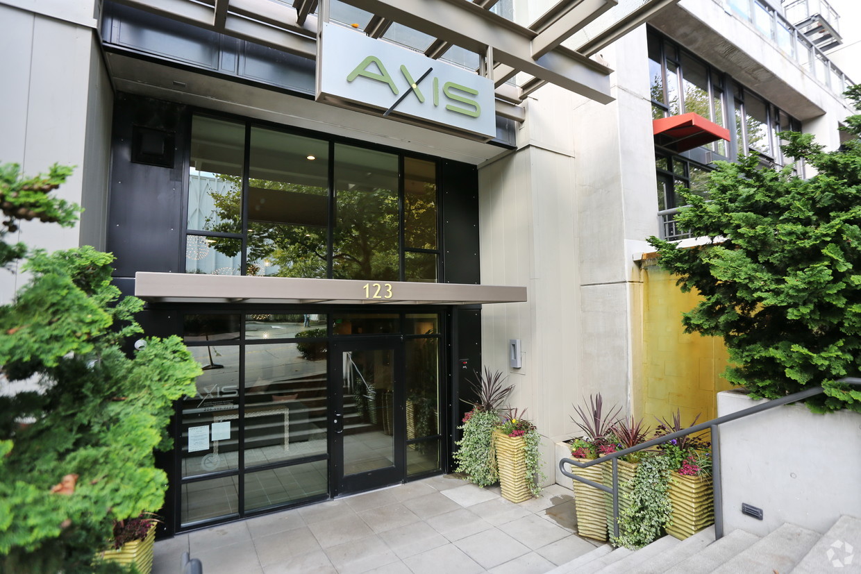 123 2nd Ave N - Axis Apartments Seattle, Washington - $200.00 | Spacer