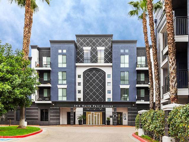 5416 Fair Ave - The Gallery at NoHo North Hollywood, | Spacer